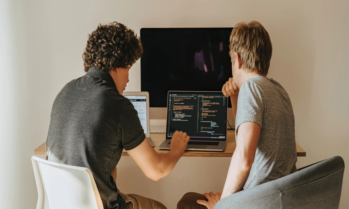 Addressing Issues in Python Dependency Management Systems at EZ